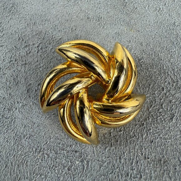 Vintage | Jewelry | Vintage Five Point Star Brooch Gold Tone Flower ...